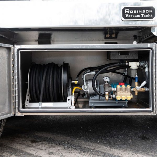 5000-Gallon Commercial Septic Truck – Robinson Vacuum Tanks